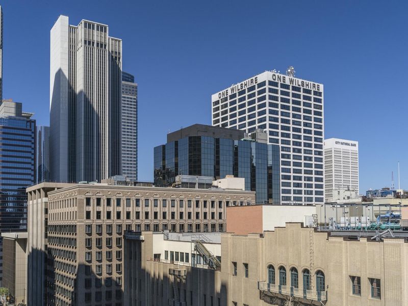 USA High Rise Cityscape: A View During the Day - HDRi Maps and Backplates