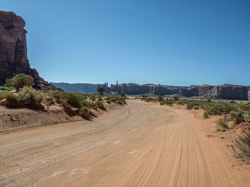 USA Landscape: Clear Sky Dirt and Gravel Roads HDRi Maps and Backplates