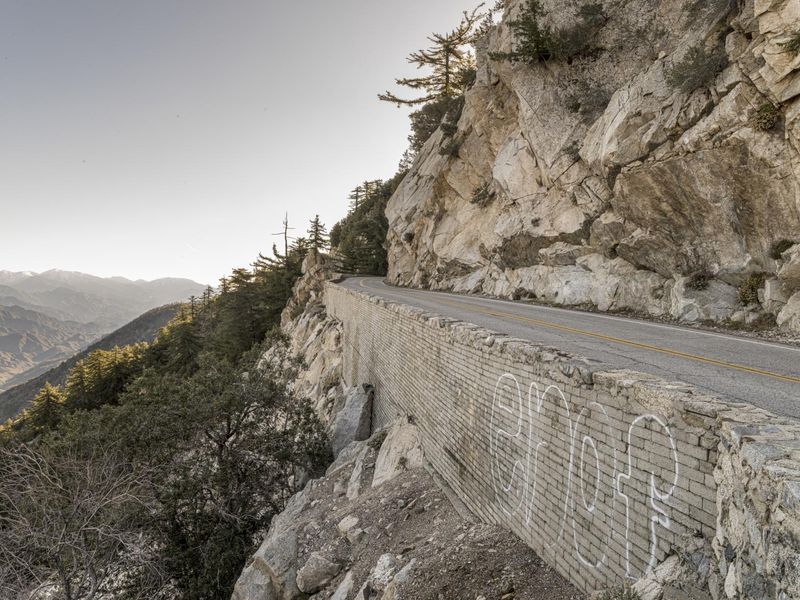USA's Mountain Formation: A Geology of Bedrock HDRi Maps and Backplates