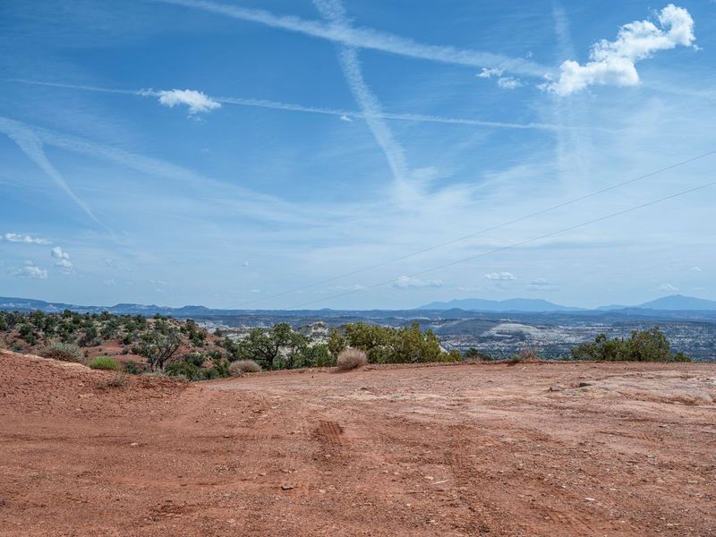 USA's Nature Track: Overlooking the Sandy Terrain HDRi Maps and Backplates