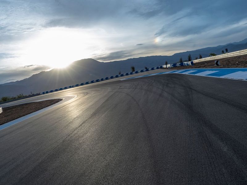 USA Race Track: Glistening in the Early Morning Sun HDRi Maps and ...