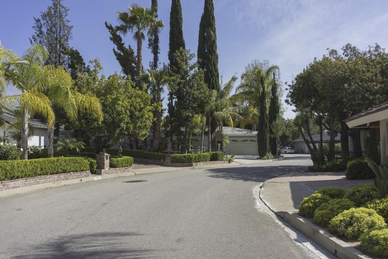 Residential Real Estate in a Neighborhood in the USA HDRi Maps and ...