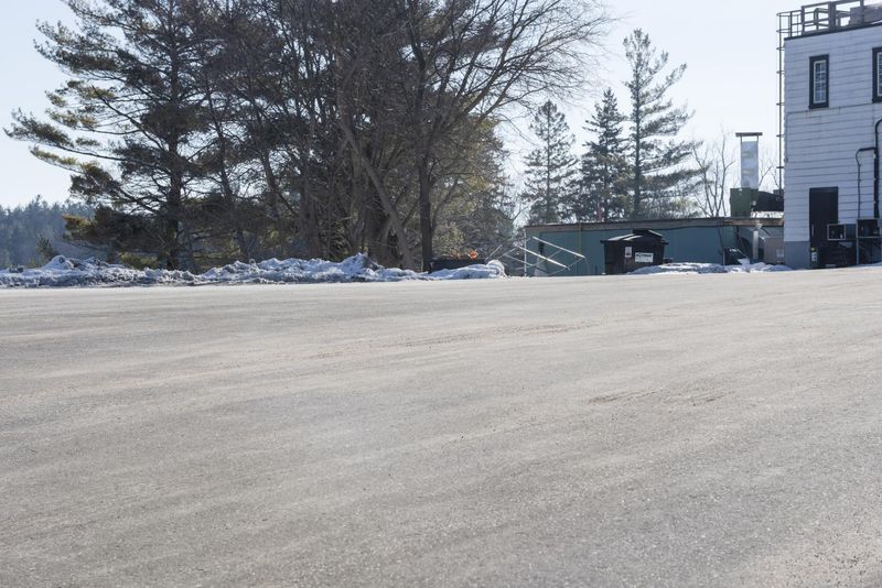 USA Road: Asphalt Parking Lot HDRi Maps and Backplates