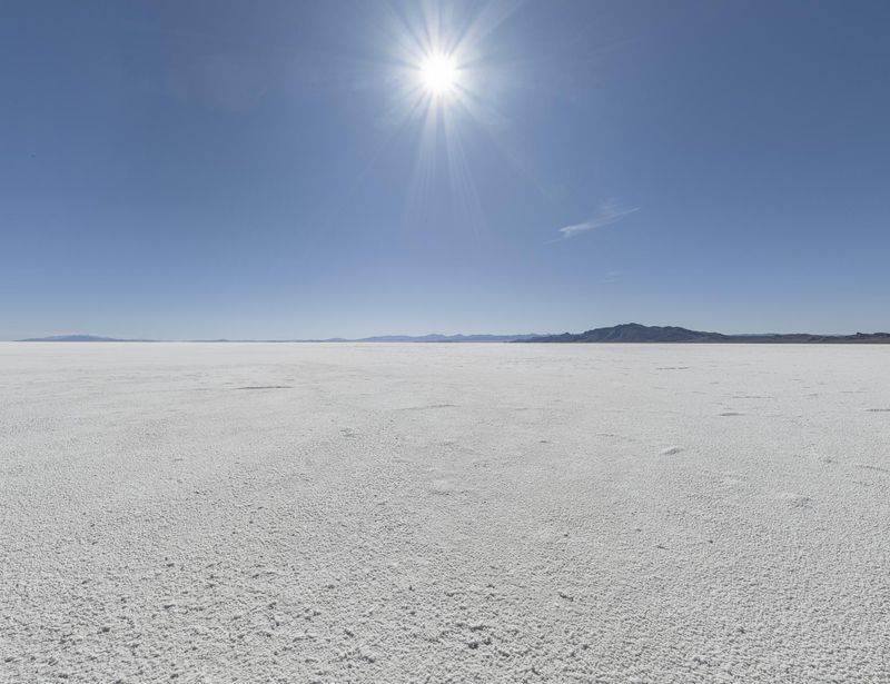 Utah Desert Landscape with Clear Sky and Mountain Horizon - HDRi Maps ...