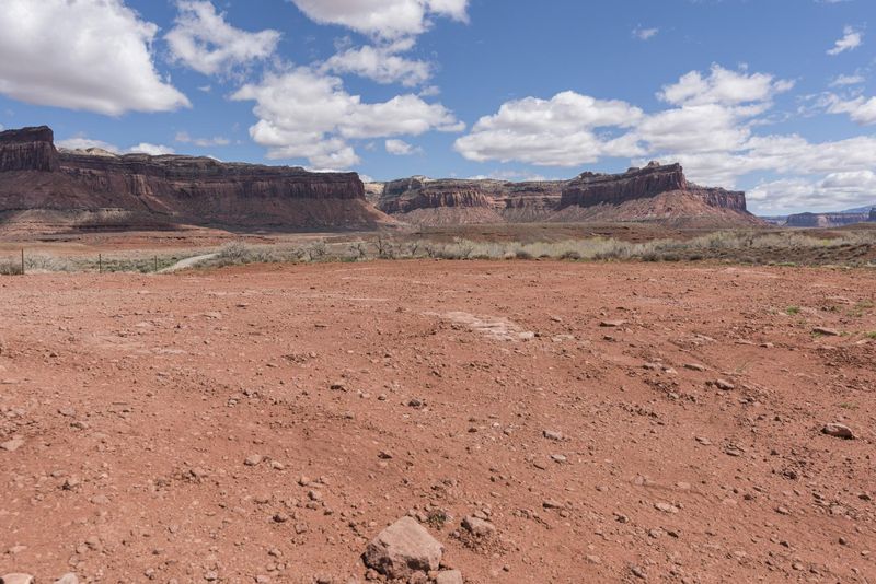 Utah Desert: Red Rock Mountains HDRi Maps and Backplates