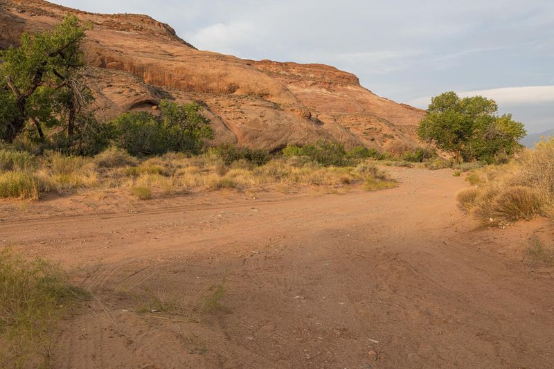 Utah Desert Red Rocks Off-Road Adventure HDRi Maps and Backplates