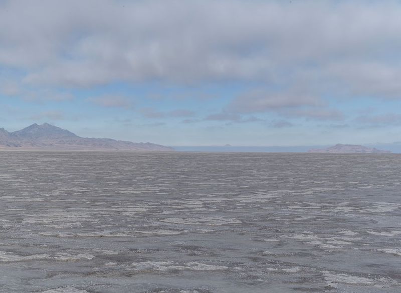Utah Desert: Salt Lake and Nature HDRi Maps and Backplates