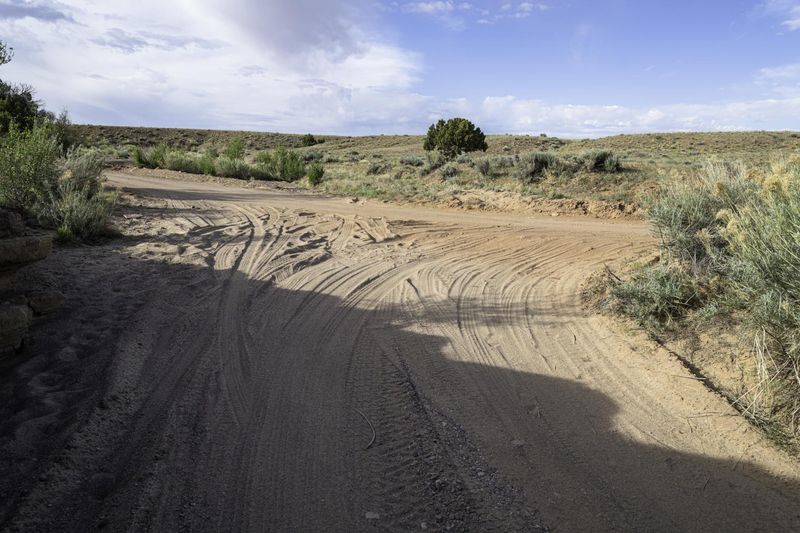 Utah Dirt Road in San Rafael Swell HDRi Maps and Backplates
