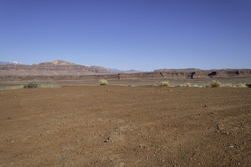 Utah Landscape: Clear Sky, Mountain Horizon HDRi Maps and Backplates