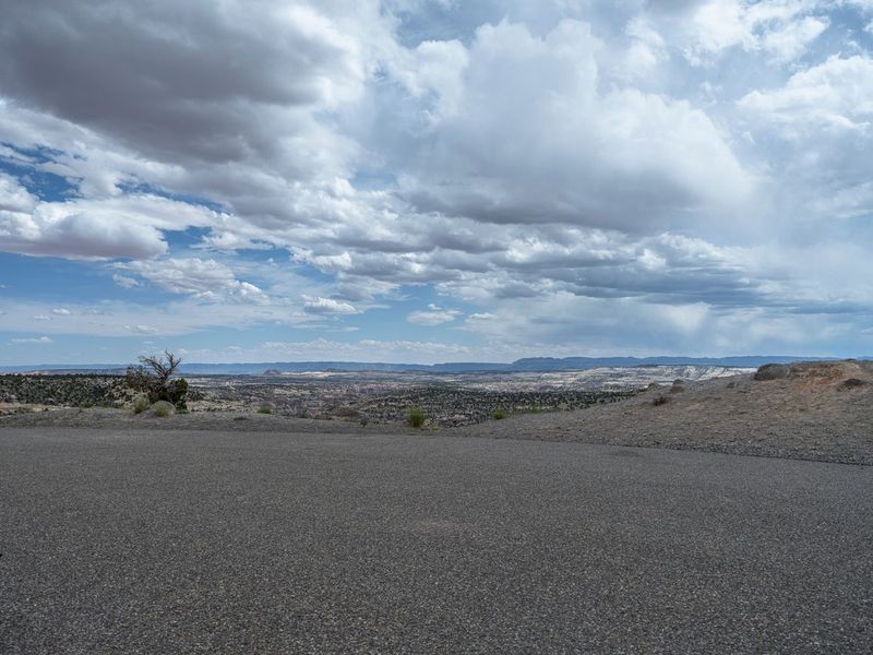 Utah Landscape: Open Space and Asphalt Roads HDRi Maps and Backplates