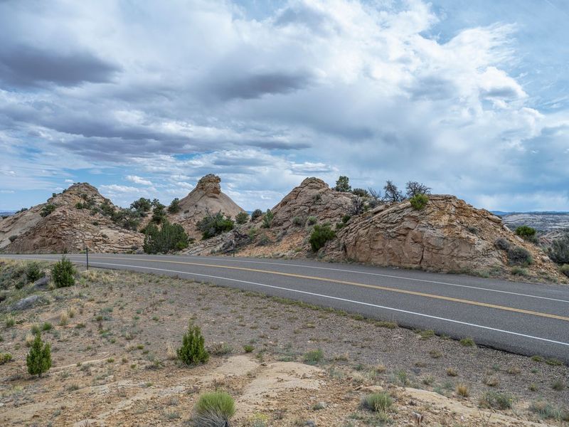 Utah Landscape: Road from a High Position HDRi Maps and Backplates