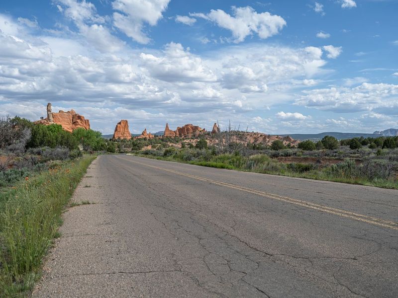 Utah Landscape: Road for a Scenic Drive HDRi Maps and Backplates