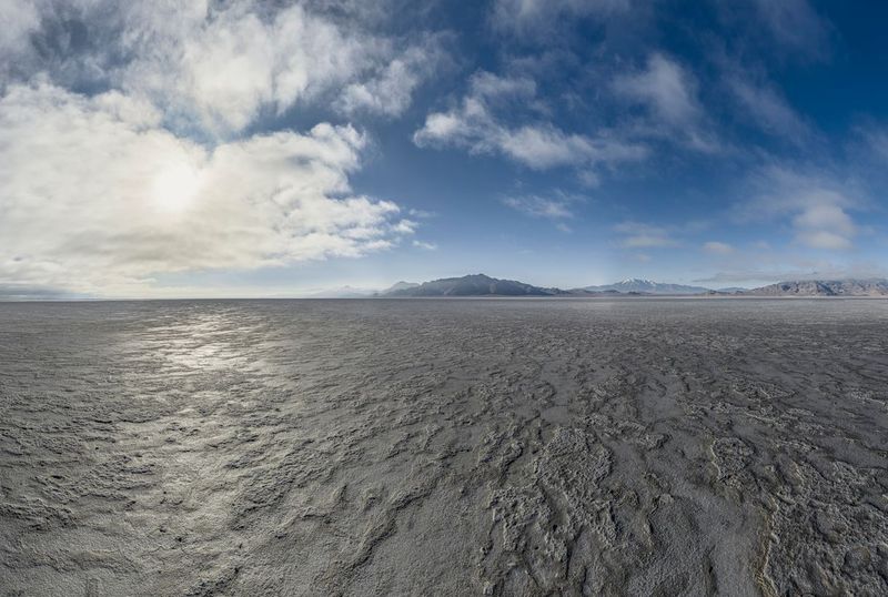 Utah Landscape: Salt Lake and Mountain View HDRi Maps and Backplates