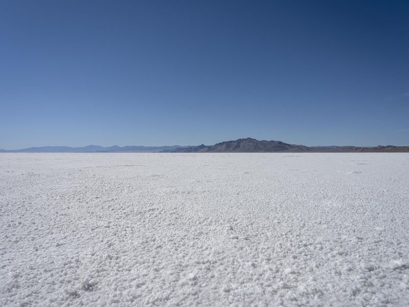 Utah Mountain Horizon: A Clear Sky Above HDRi Maps and Backplates