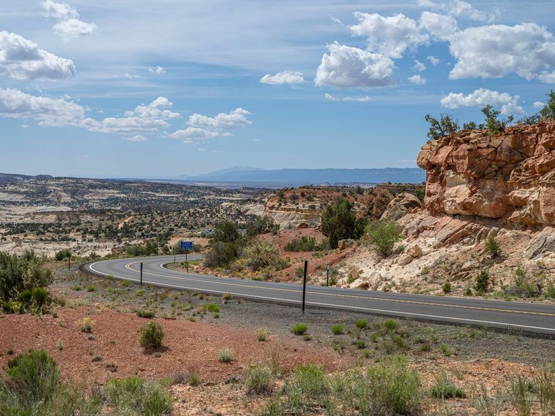 Utah Road: Picturesque Landscape with Fluffy Clouds HDRi Maps and ...