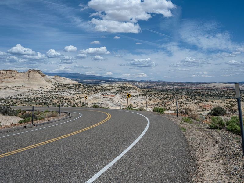 Utah Rural Road: A Scenic Drive Through Head of the Rocks - HDRi Maps ...