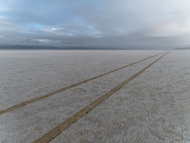 Utah's Salt Lake: Sunny Desert Sunshine HDRi Maps and Backplates