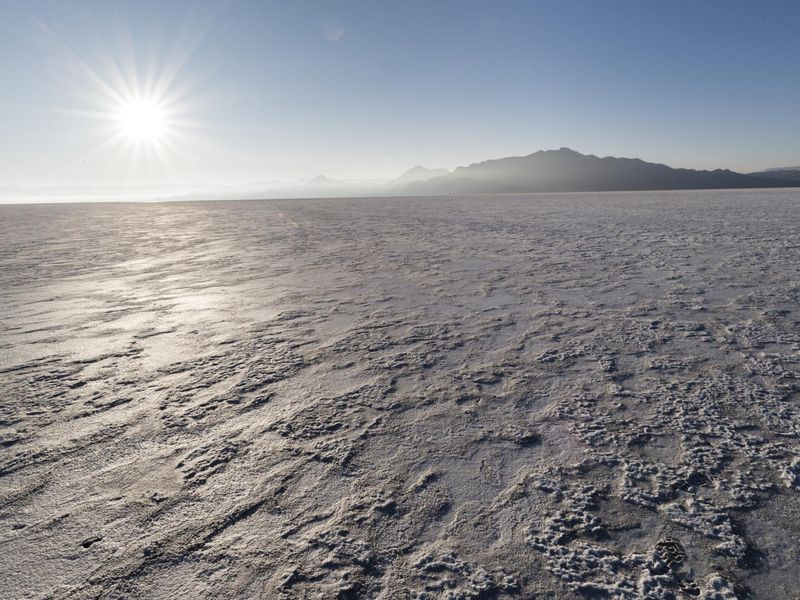 Utah Sunrise: Majestic Mountains and Clear Skies HDRi Maps and Backplates