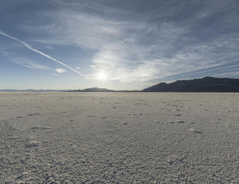 Utah Sunrise: Sand, Desert, and Mountain - HDRi Maps and Backplates
