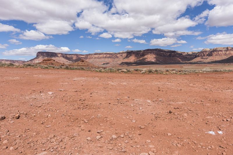 Utah Wilderness: Exploring the Red Rock Landscape HDRi Maps and Backplates