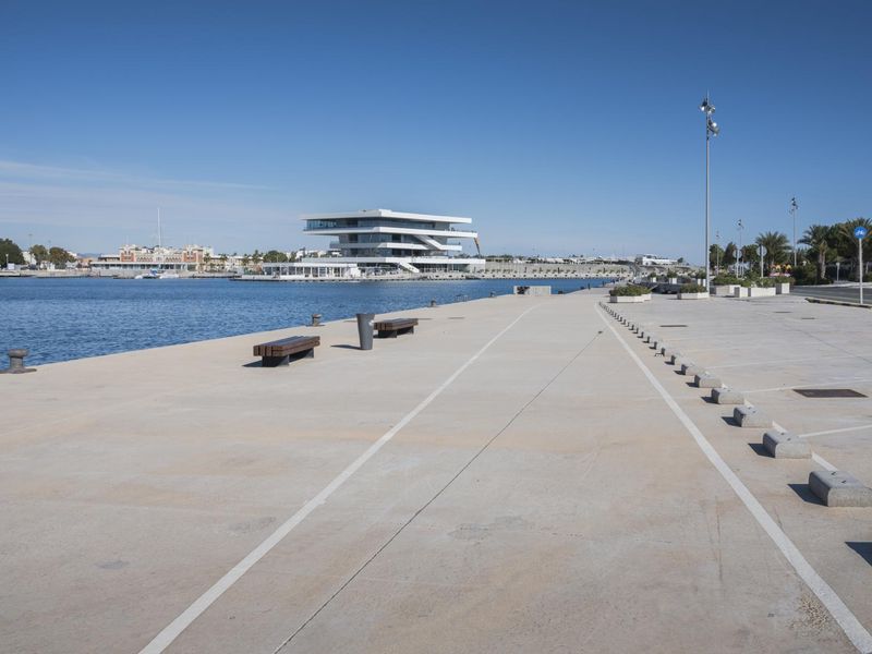 Valencia: Europe's Waterfront Pier HDRi Maps and Backplates