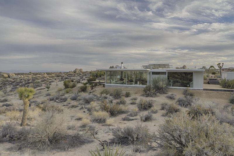 Yucca Valley Desert Road: Journey across the Sandy Landscape HDRi Maps ...