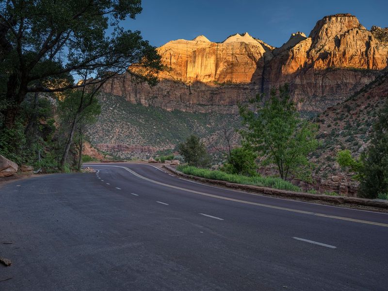 Zion National Park: Scenic Asphalt Road HDRi Maps and Backplates