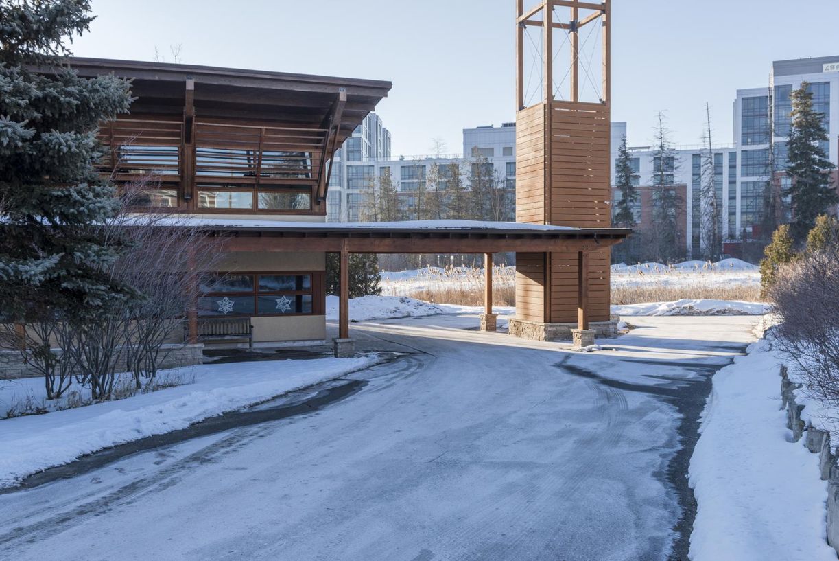 Winter Architecture in Ontario City